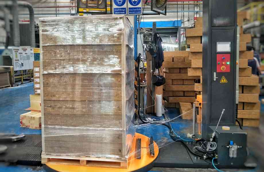 Transloading Services: Definition and Benefits | TMS